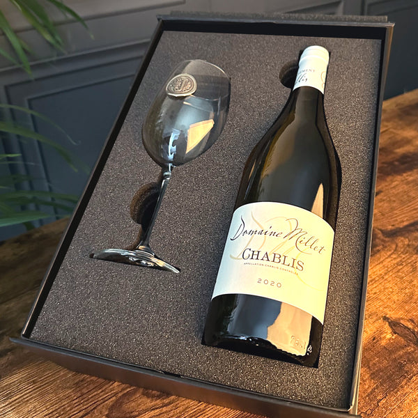 Luxury Wine Gift Set Includes Bottle & Personalised Wine Glass - UK ...