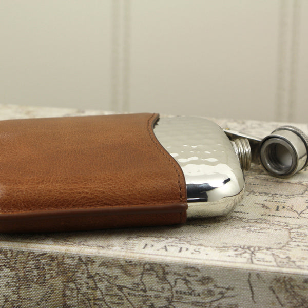 6oz Hammered Design Captive Top Pewter Hip Flask with Tan Leather Pouc ...
